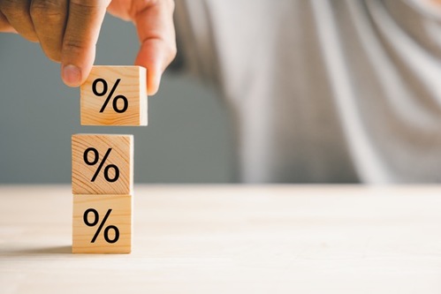 資産運用で年利5％を実現するには？おすすめの4つの投資方法とポートフォリオ例 | YANUSY